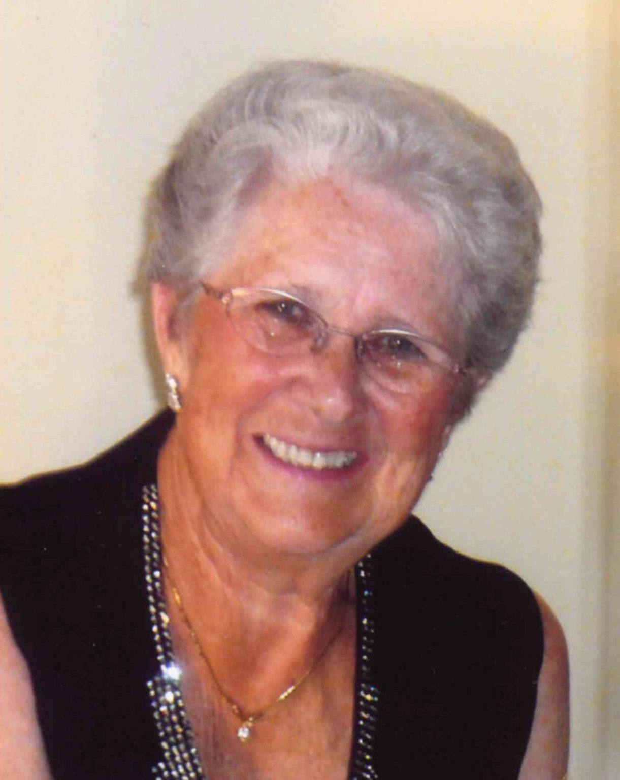 Resident Spotlight: Helen Storey’s Life of Service